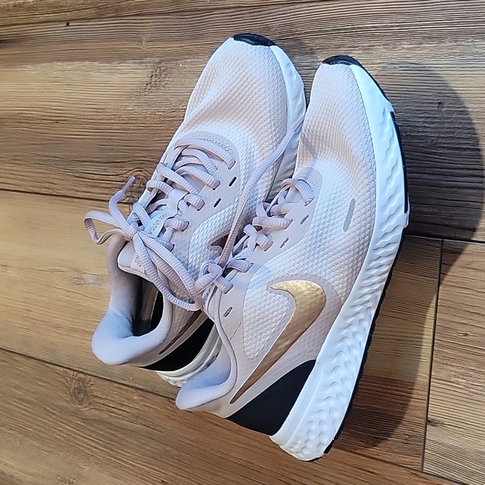 Nike Revolution Sneakers - Gem